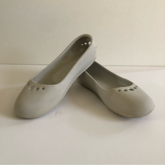 CROCS | Shoes | Crocs Gray Flats | Poshmark